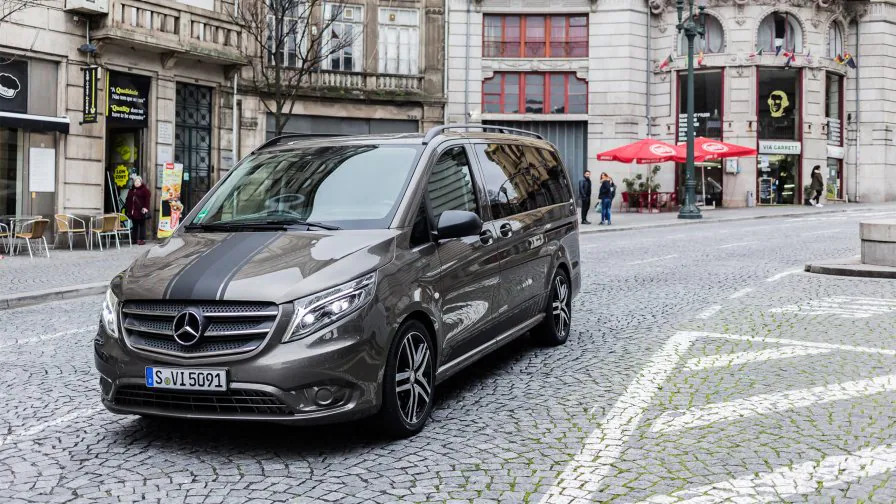 Mercedes-Benz Vito Tourer: Preis, Motoren, Ausstattungen und ...
