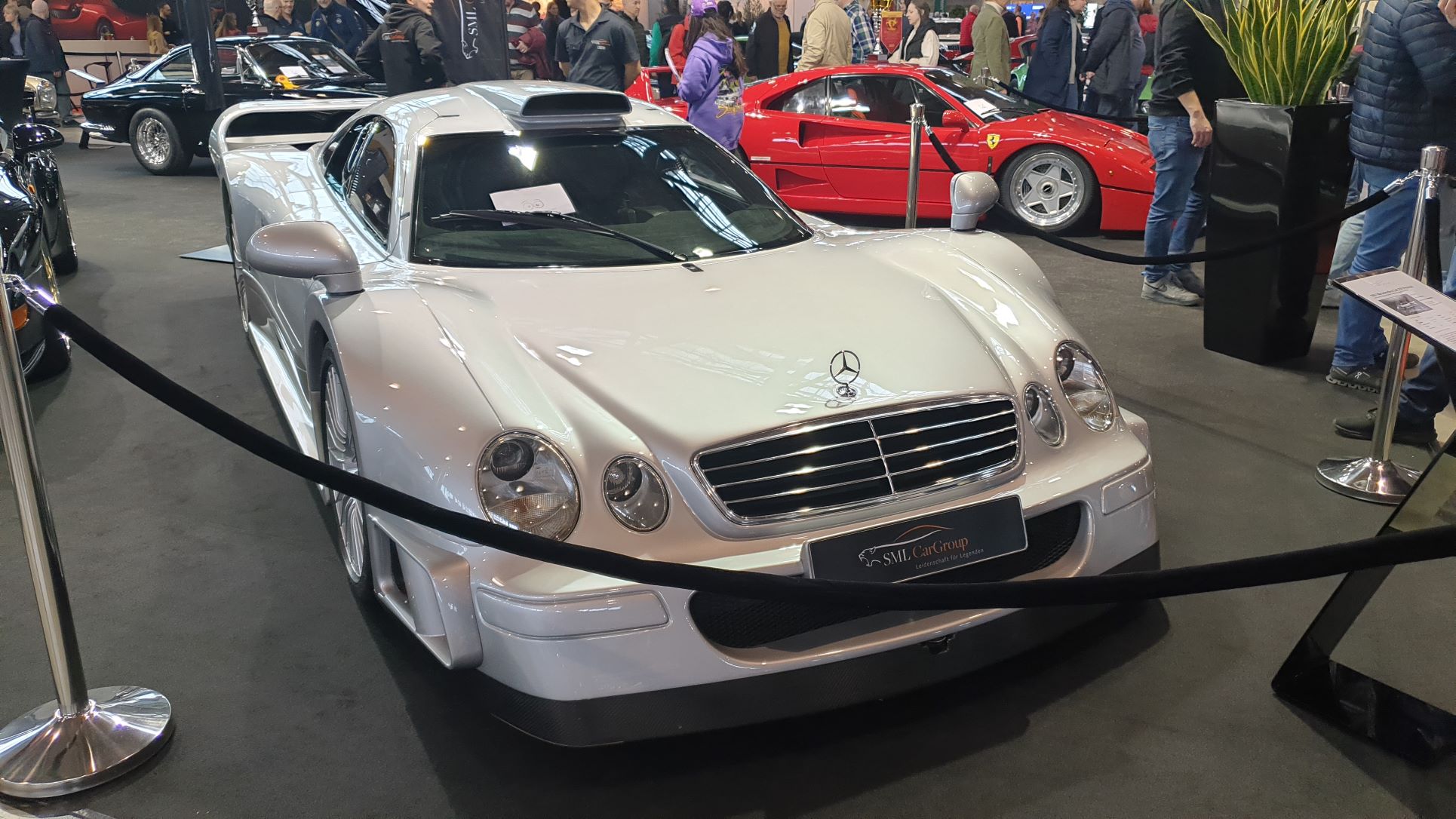 Oldtimer-Messe: Highlights der Retro Classics Stuttgart 2023 | carwow.de