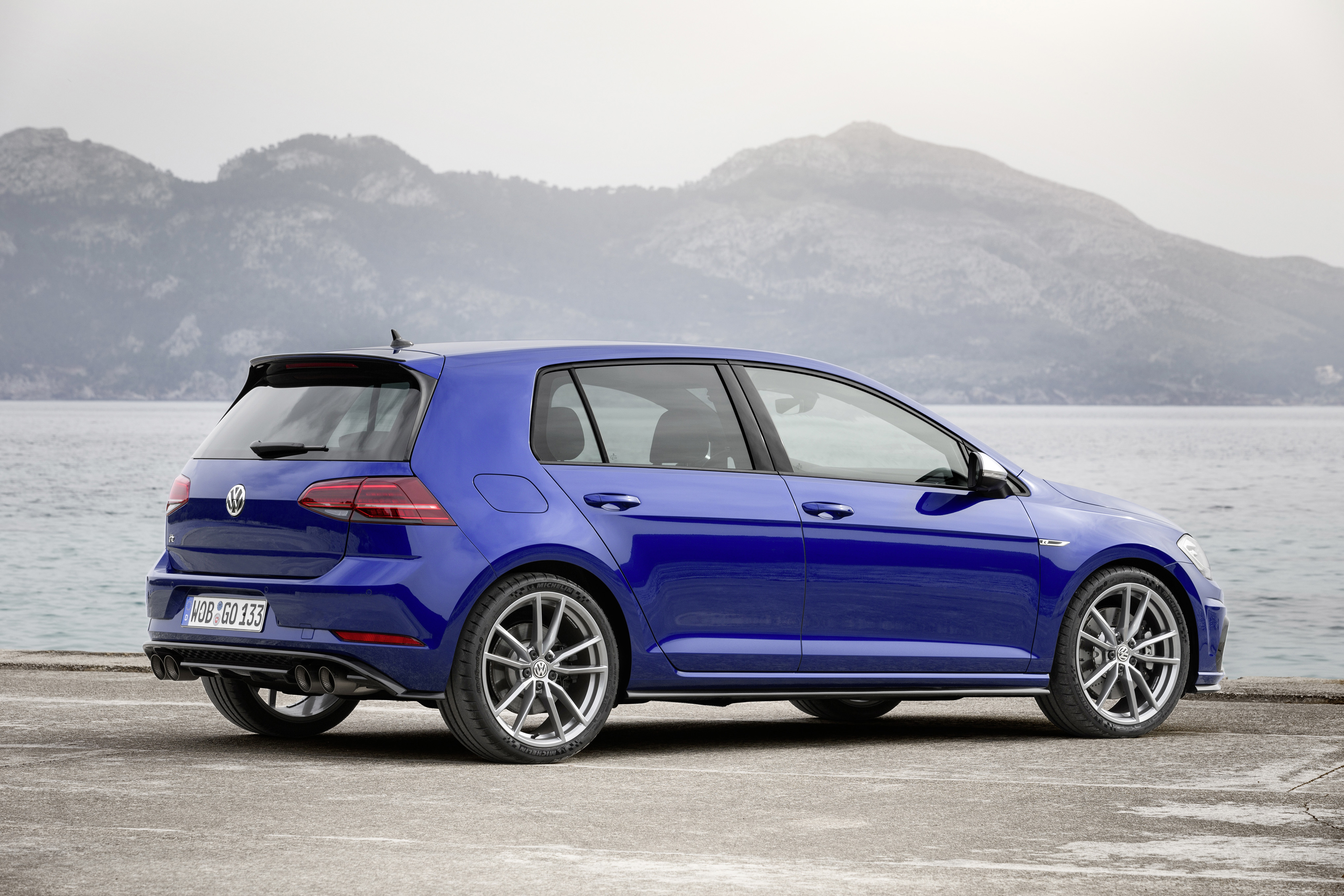 (2013-2020) Volkswagen Golf R Preise, Modelle und Test | carwow.de